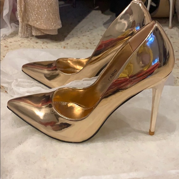 Shoes | Brand New Golden Pointed Tip Heels | Poshmark